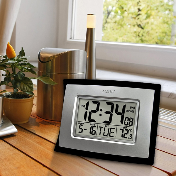 Self Setting Digital LCD Home Office Decor Wall Clock Indoor ...