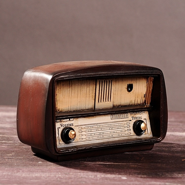 Handmade Vintage Style Nostalgic Resin Radio Model Retro Look ...