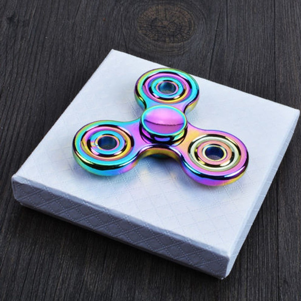 2017 Toy gyro hand finger, triangle twist rod, metal pressure relief ...