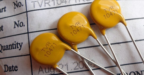 5PCS High Quality TVR10471KSY TVR10471 TVR 10471 10D471 10K471 470V ...