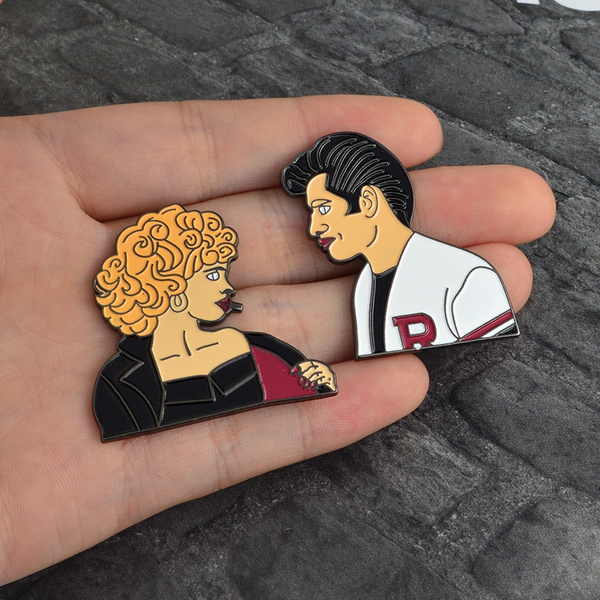 2pcs/set Punk Romantic Couple Badge Grease Sandy and Danny Fall In Love ...