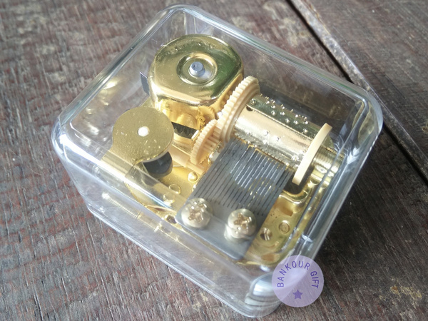 Play "Kiss the Rain" Acrylic Wind up Music Box With Sankyo Musical ...