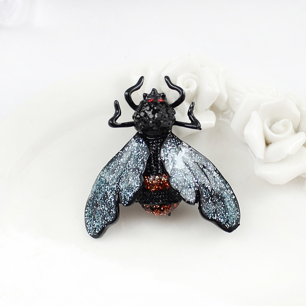 Insect brooch realistic flies brooch nausea insect jacket accessories ...