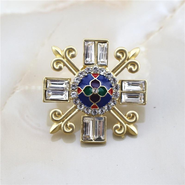 Fashion Matte Gold Baroque Exquisite Woman Men's Cross Collar Pin Cuff ...