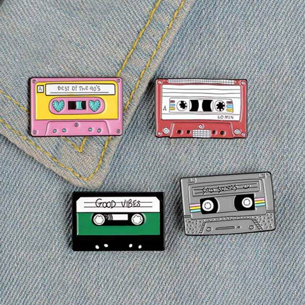 Cute Cartoon Gramophone Record Tape Brooch Pins Retro Music Player Cd ...