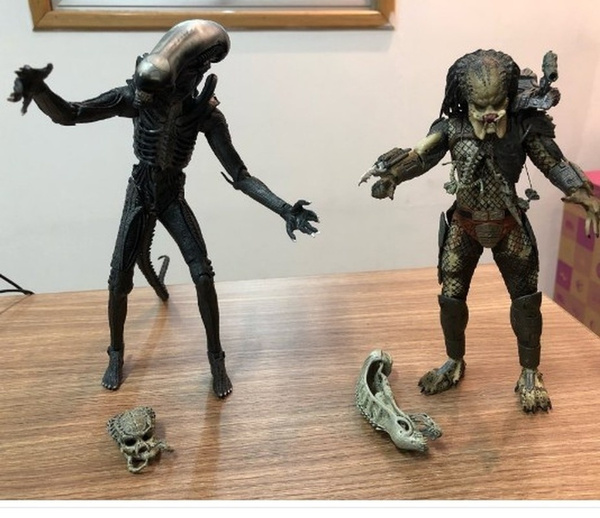 Hot New Anime NECA Alien Vs Predator Toys Alien Figure Predator PVC ...