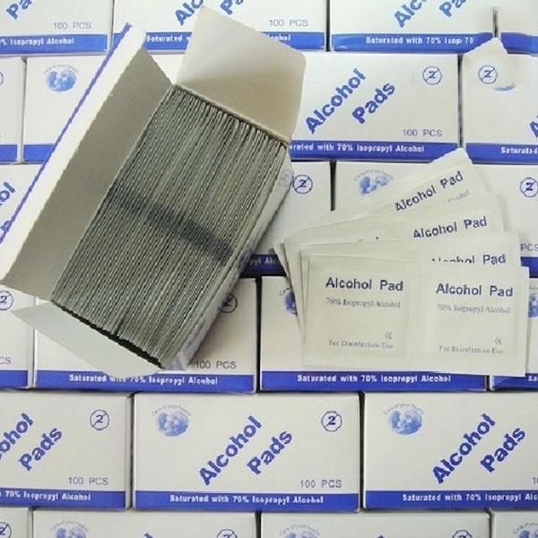 100pcs/Box Alcohol Swabs Pads Preps Wipes Cleanser Sterilization 70% ...