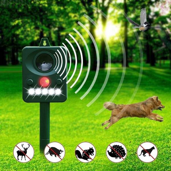 Solar Powered Animal Pest Repeller Ultrasonic Outdoor Waterproof Scarer ...