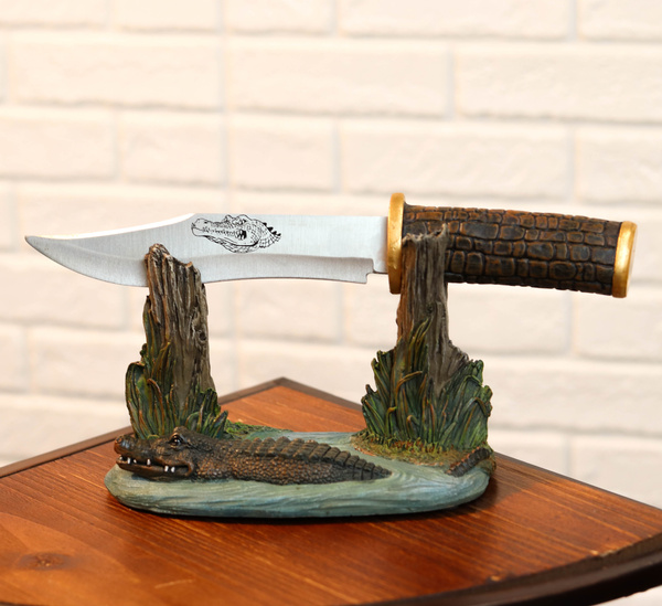 Swamp Bayou Crocodile Alligator Display With Decorative Dagger Knife ...