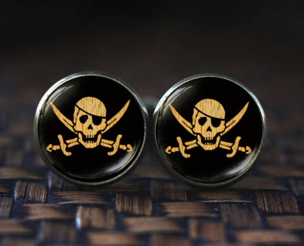 Pirate cufflinks, Skull and Swords Cufflinks, skull cufflinks, pirate ...