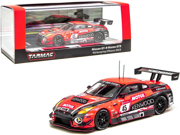 Nissan GT-R Nismo GT3 #45 Coronel - Fujii - Matsuda - Takaboshi ...