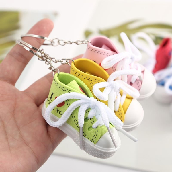 Creative classic 3D sneakers key chain simulation canvas shoes key ring ...
