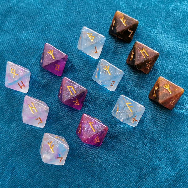 Glitter Elder Futhark Rune Dice Set D8 Viking Rune Dices Scrying Dice ...