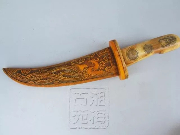 Antique Chinese collectible knife, in artificial cattle bone resin ...