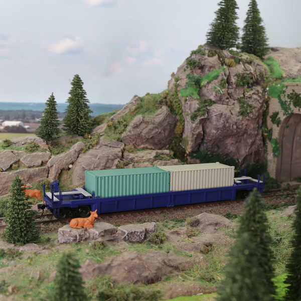 Shipping Container Freight Car Lot with Model Railway Well Car HO Scale ...
