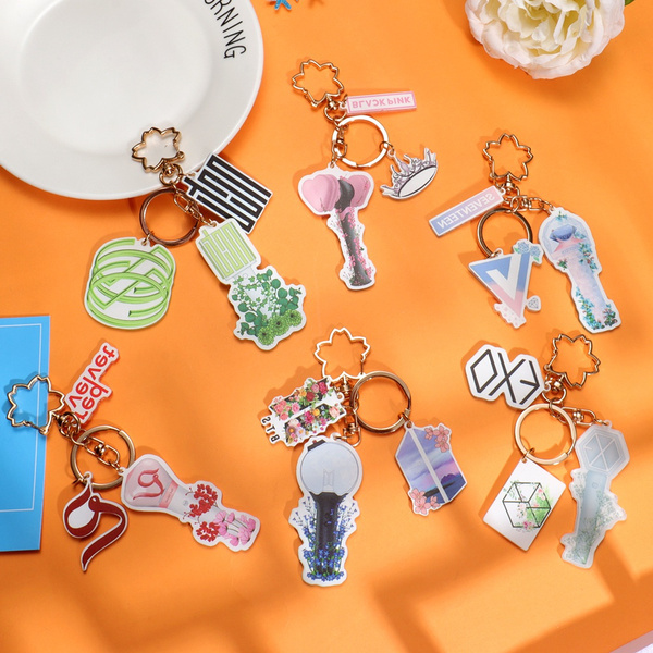 2022 New Kpop BTS Bangtan Boys Acrylic Keychain Blackpink Stray Kids NCT The Boyz ENHYPEN ATEEZ ...