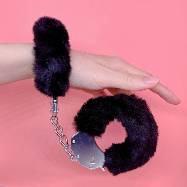 Furry Handcuffs for Role-Play Games,Toy Police Cosplay Costume Prop ...
