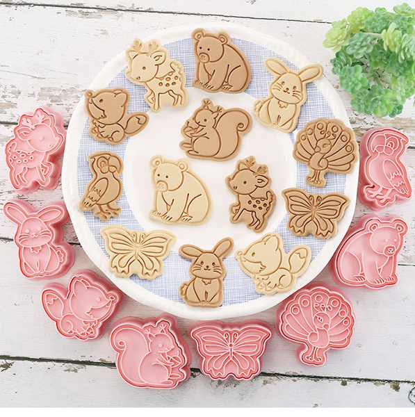 8pcs / Set Woodland Animals Cookie Cutters Plastic 3D Cartoon Pressable ...
