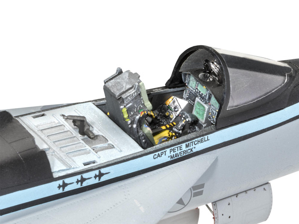 Level 5 Model Kit Maverick's F/A-18E Super Hornet Jet "Top Gun ...
