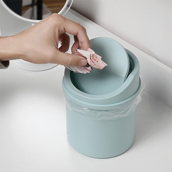 Mini Desktop Bin Small Trash Can Tube with Cover Bedroom Trash Can ...