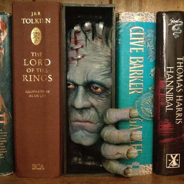 Human Face Resin Horror Peeping On The Bookshelf Monster Human Face