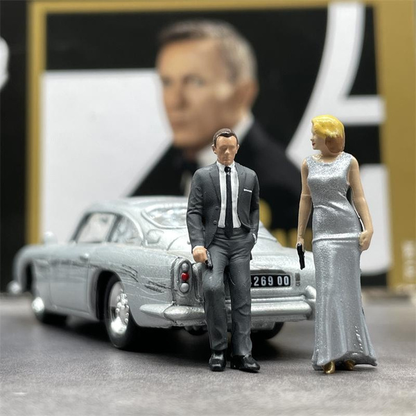 Classic 1/64 Scale Resin Model Grey Suit 007 James Bond and Blonde ...